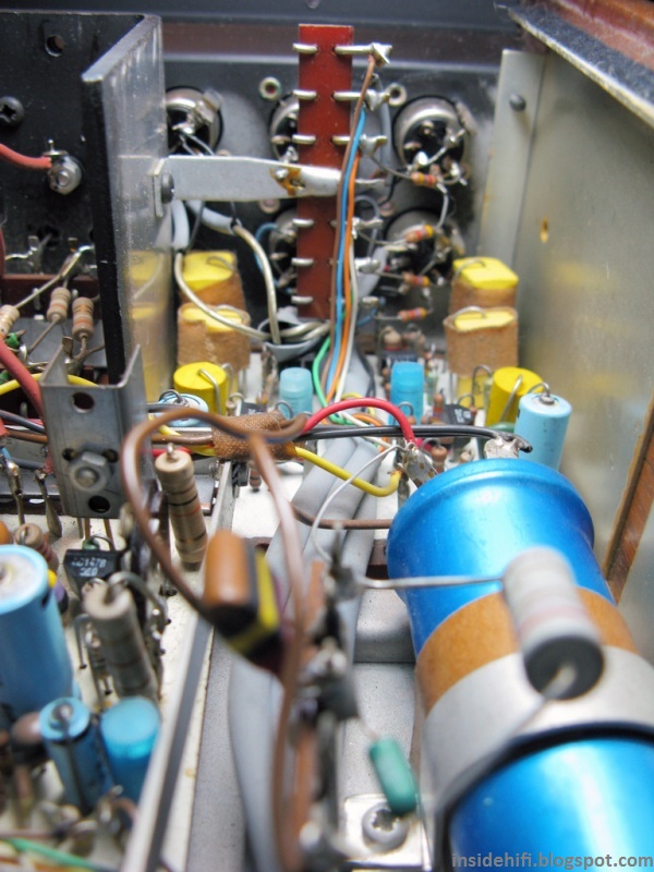 Inside Hi-Fi: Philips RH 591 (22RH591/00Z)