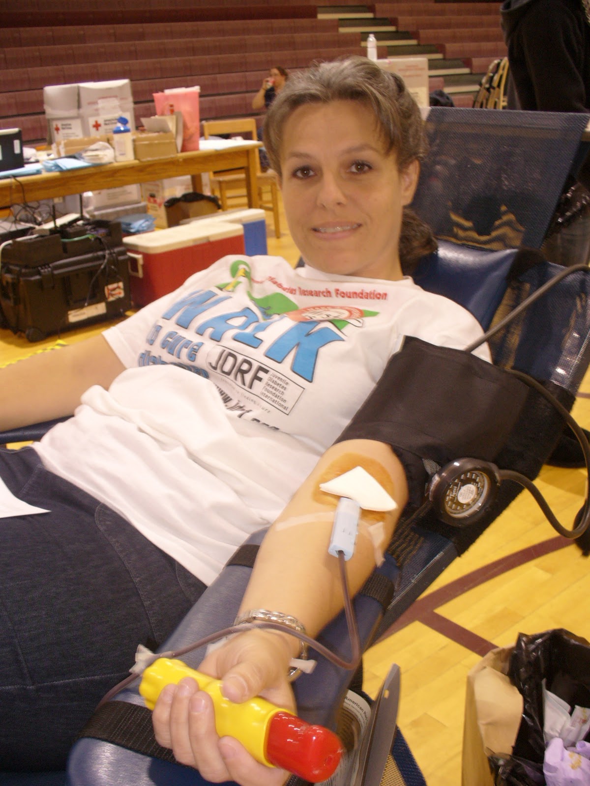 God is good !: Blood donation to the Red Cross
