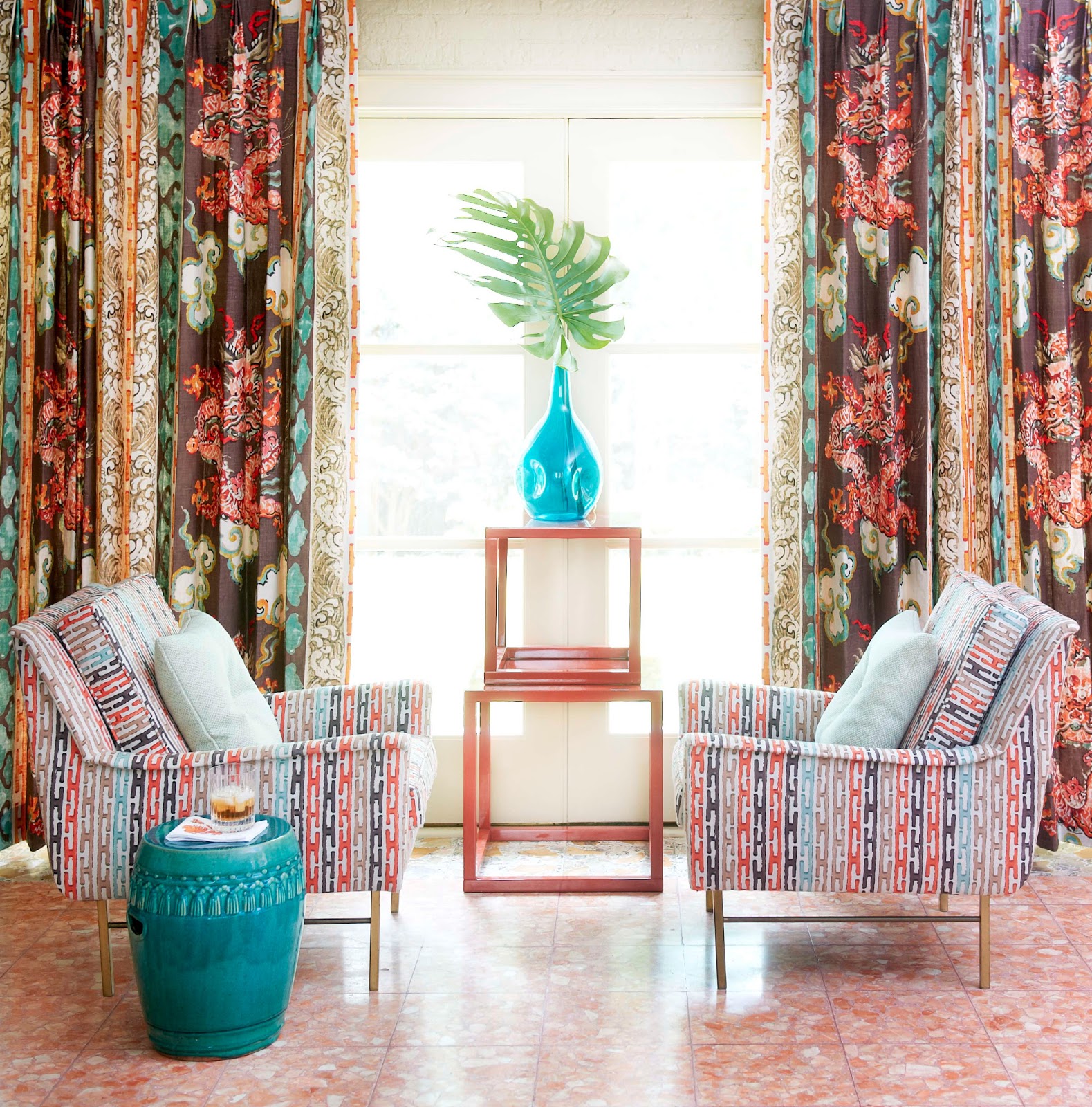 Aesthetic Oiseau: Enter the Dragons