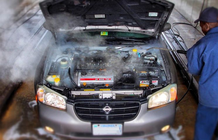 12 easy steps for cleaning the engine of your car - Petrol in the veins