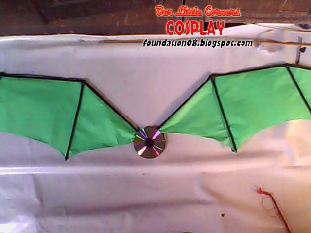 OUR LITTLE CORNERS: How To Make Dragon Wings