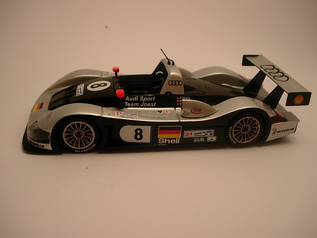 43 Le Mans: 1999 AUDI R8R
