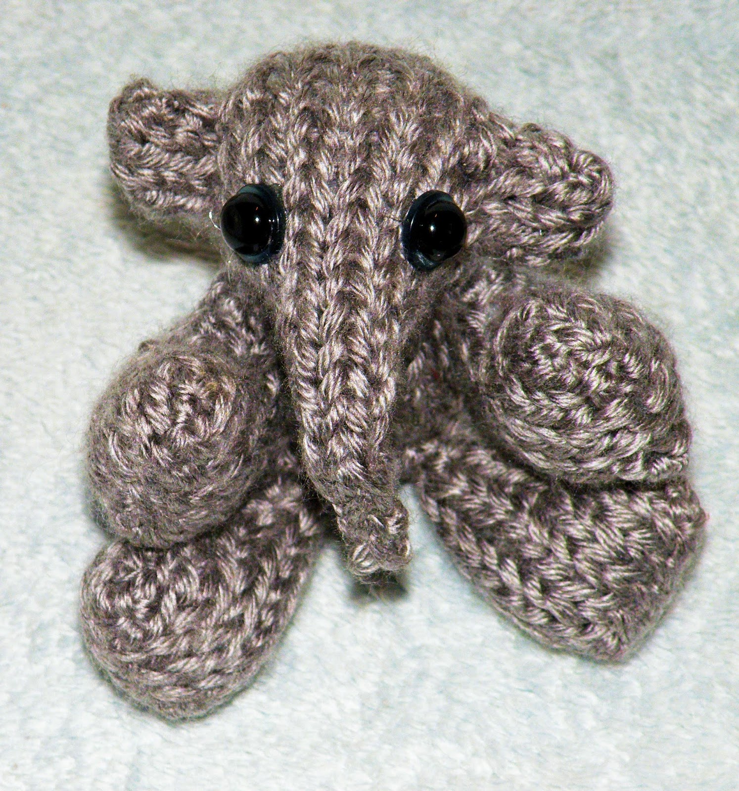 The Loom Muse : Loom Knitting Mini Elephant