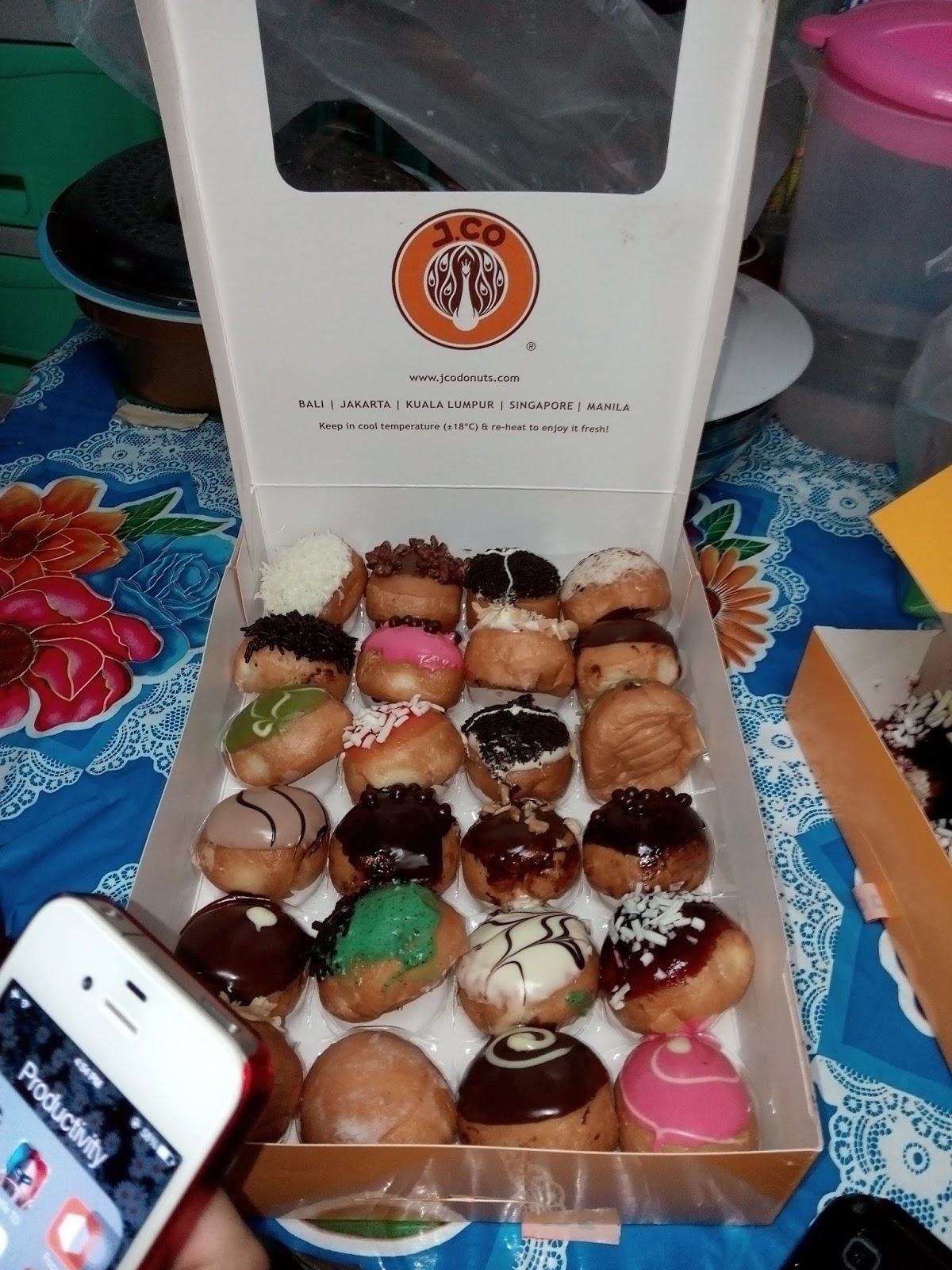 JCO J.PoPs baby donuts - Remedy's Blog