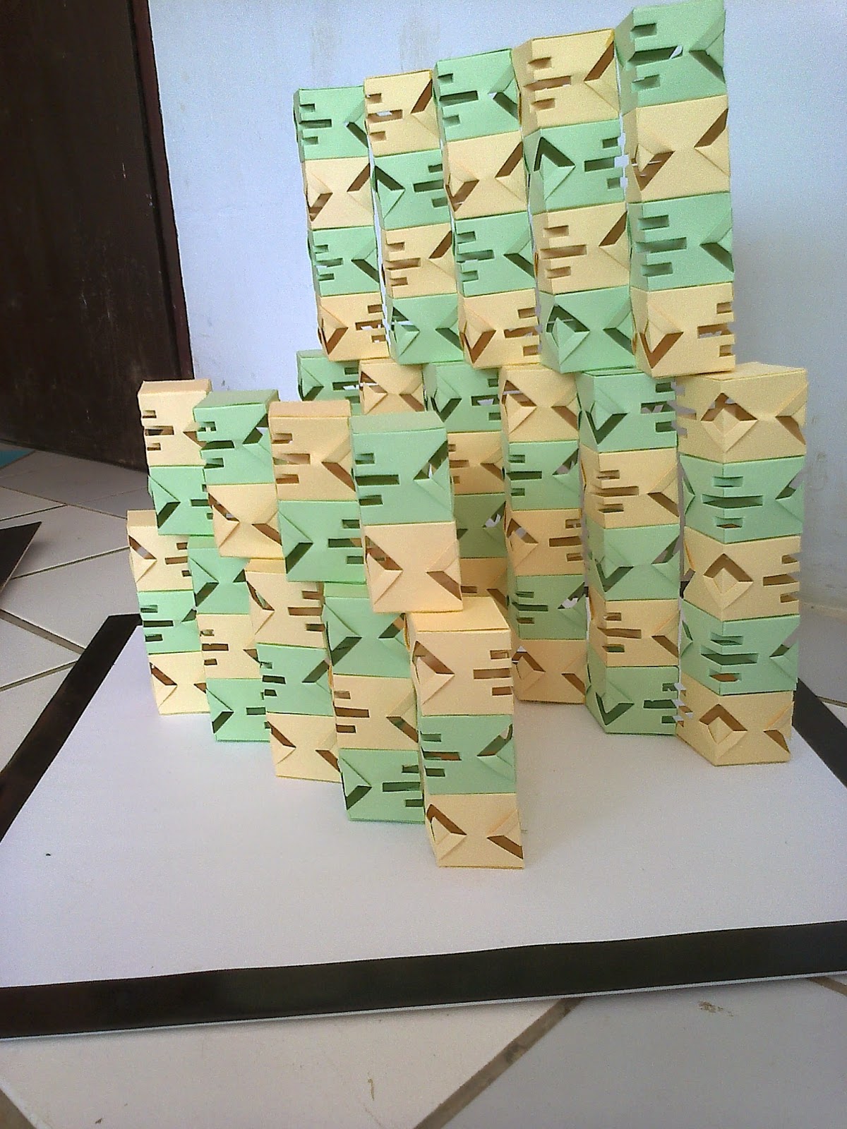 coretan hilly: RACANA DINDING