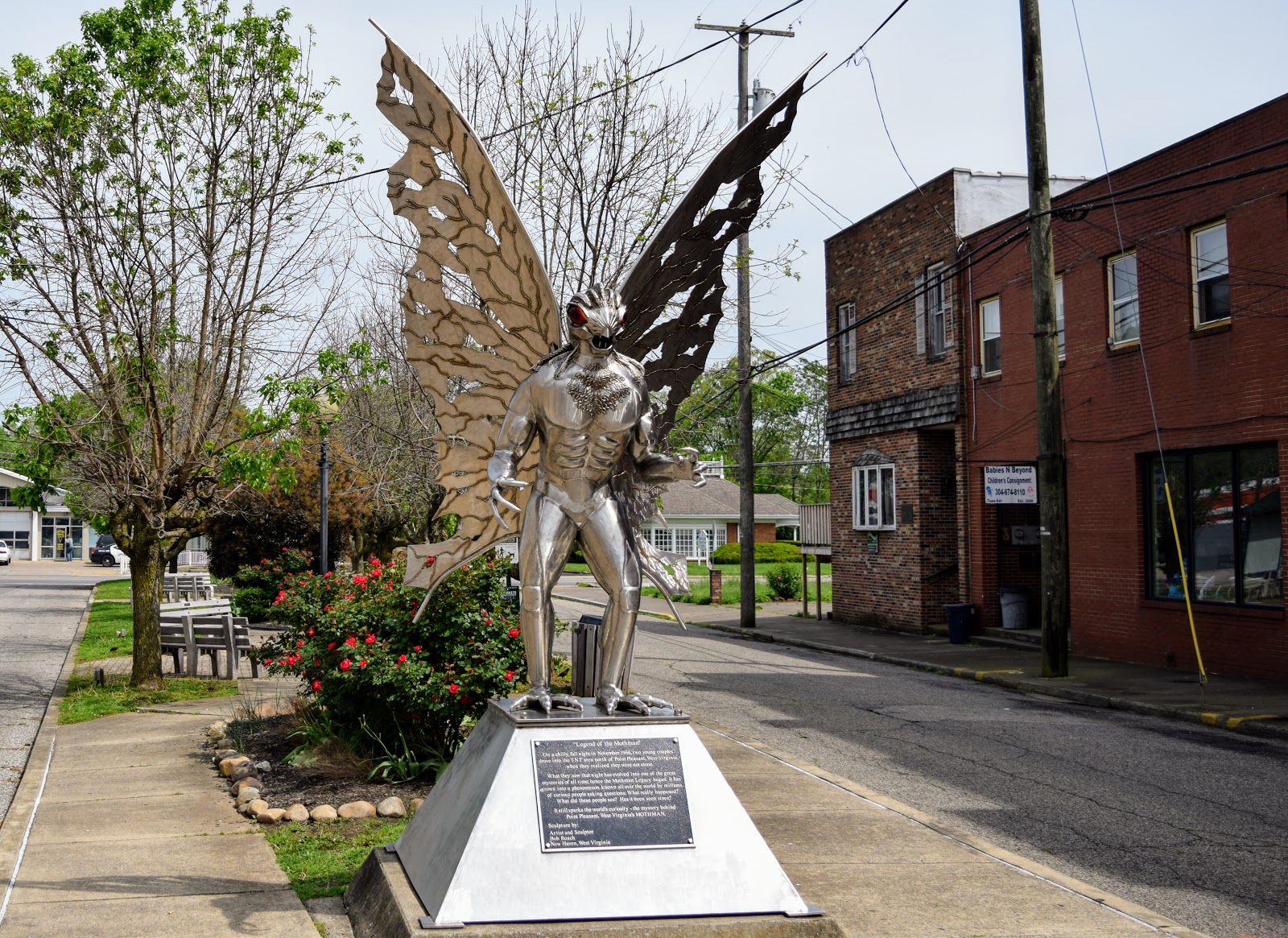 HappiLeeRVing: Point Pleasant, West Virginia and the Mothman