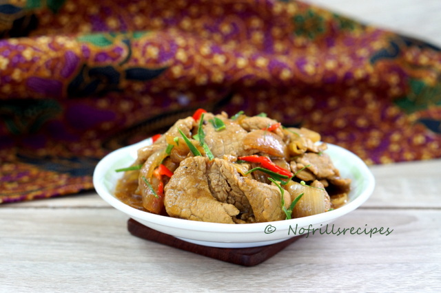 Tangy tamarind pork fillet ~ 亚参猪肉片