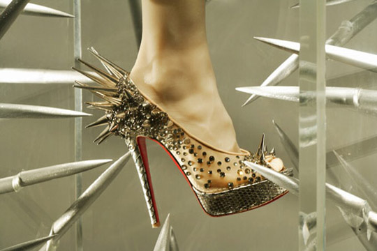 Spikes