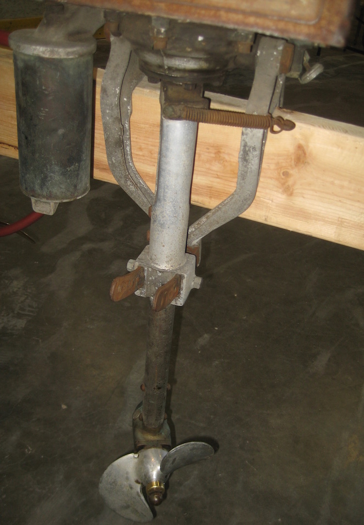 Tomahawk Day x Day - Old Outboard Motors: Alloy There! - The Evinrude ...