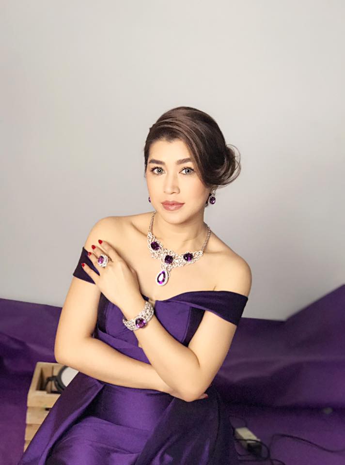 Jewelry Photoshoot Behind The Scenes ( Eaindra Kyaw Zin-13 ) - Myanmar Celebrity Photo Albums
