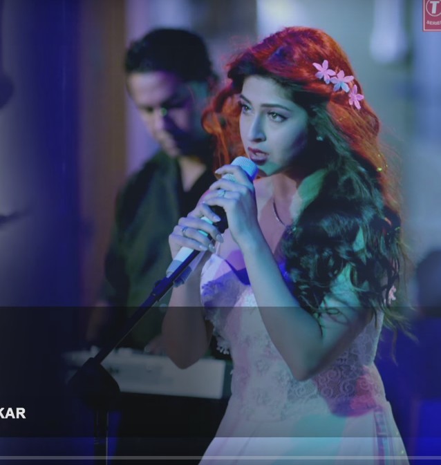 Royi Royi Hain Ankheinn Royi song lyrics Eng (sub title) Saansein ...