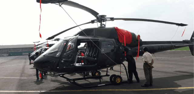 AIRPLANE SCALE MODELKIT: Eurocopter AS 550 Fennec