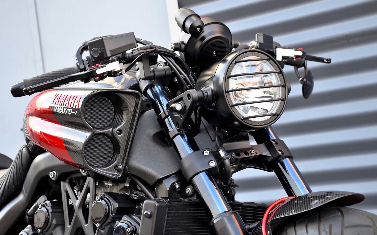 VMax Racer - Inazuma café racer