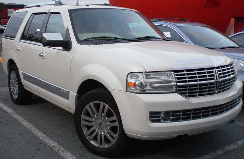 The first Lincoln Navigator was built from 1997