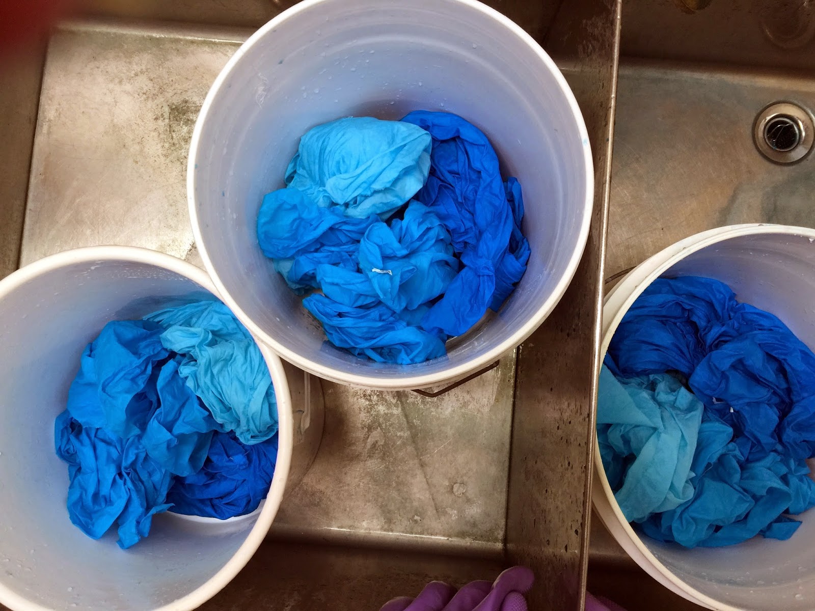 DeCampStudio: Fabric Dyeing