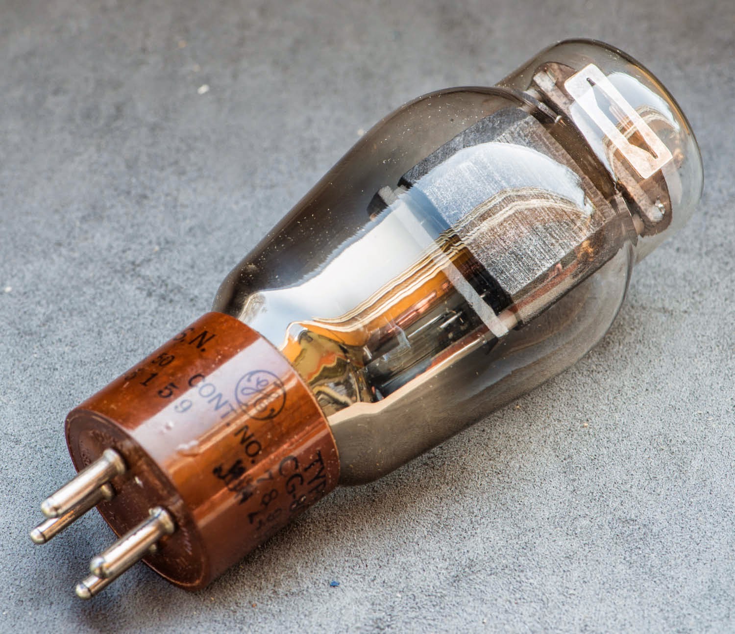 VinylSavor: Tube of the Month : The 801A