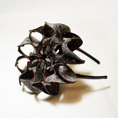 Yu-Ping Lin Textile Jewellery 雨曦織品珠寶