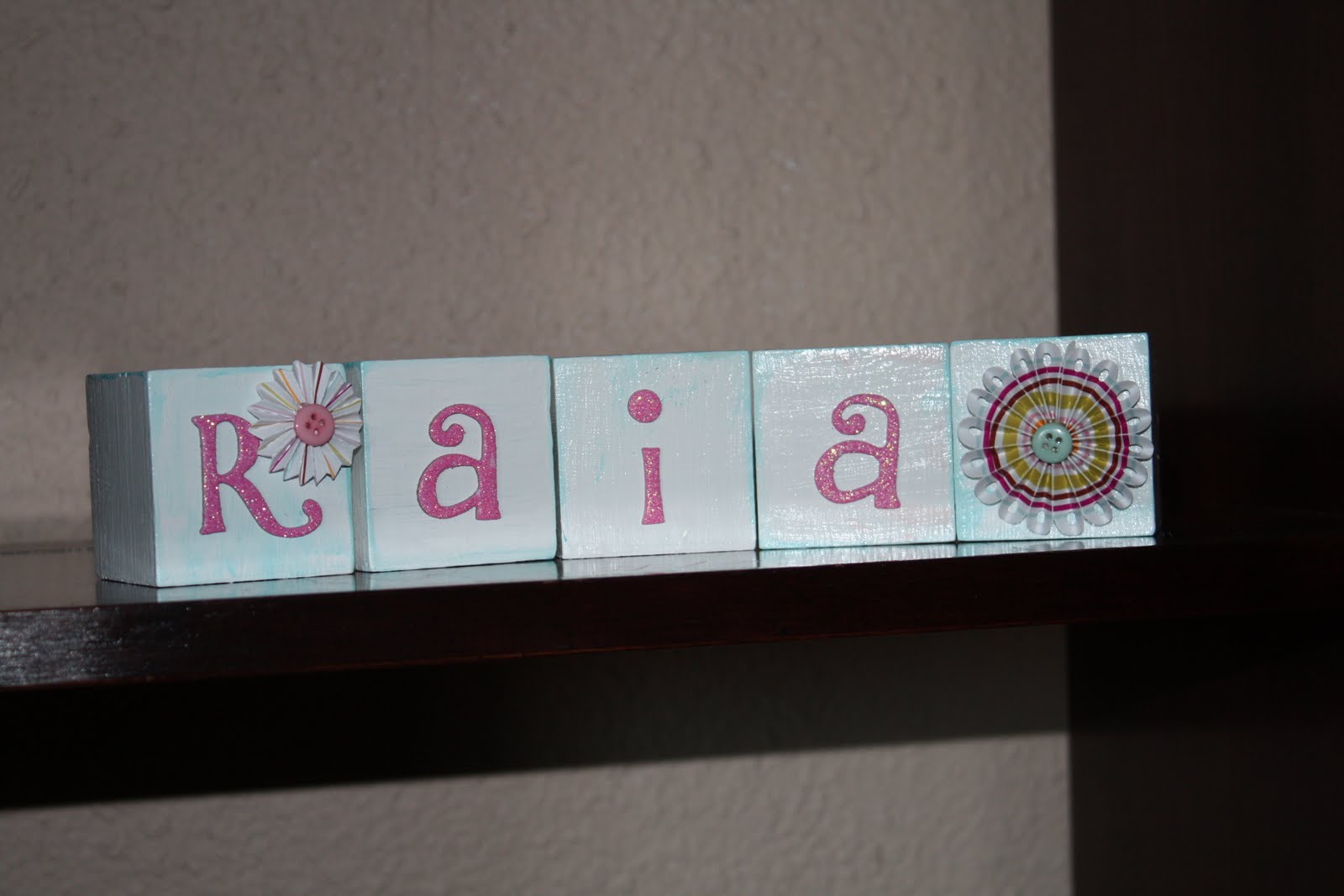 Amy's Craft Bucket: Easy Name Blocks and give away!