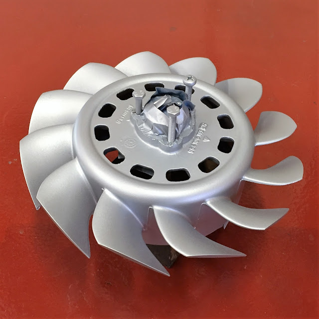 Two-Fourths Full: A Porsche 993 Blog: The Fan/Fan Housing Saga