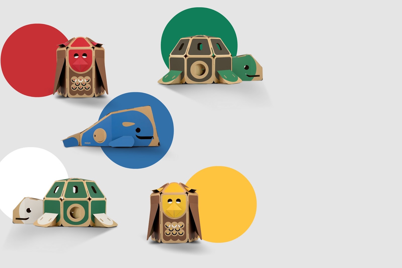 La sillita de enea: Juguetes de diseño y cartón de HULKI