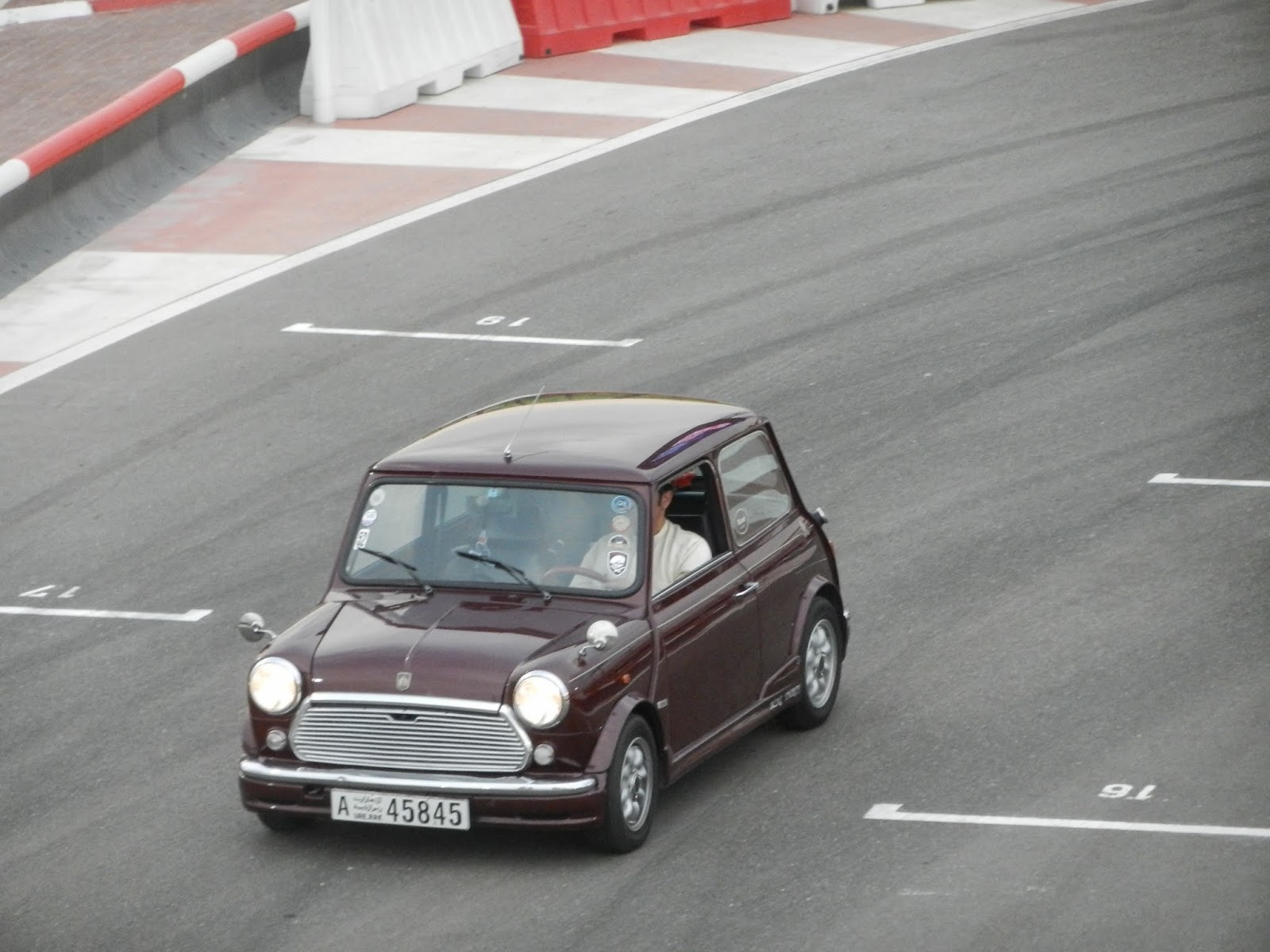 Kuweight 64: GREAT BRITISH AUTOMOTIVE SHOWCASE AT SIRBB CIRCUIT
