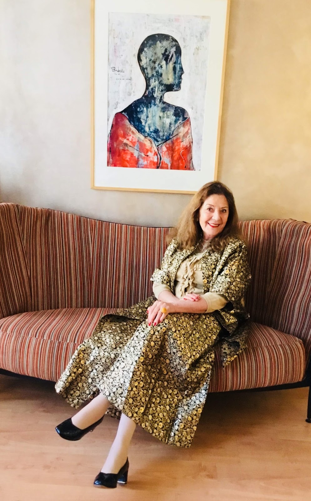 La falda maxi, con discreta incisión, de Ruth Iturriaga de Segall ...