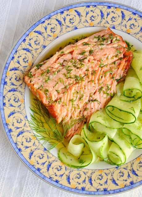 Su šaukštu aplink pasaulį: Rūkytas upėtakis su agurkais