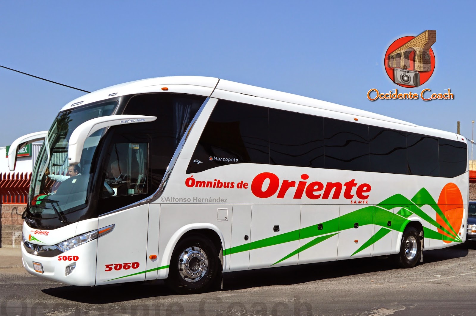 Occidente Coach: Omnibus de oriente