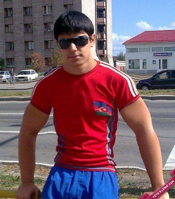 Photoshop fail muscles ~ Just LoL