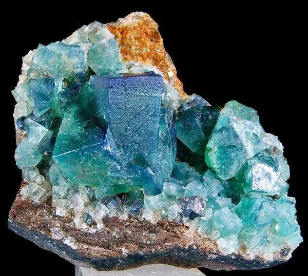 Fluorite - fluorescent - Geology In