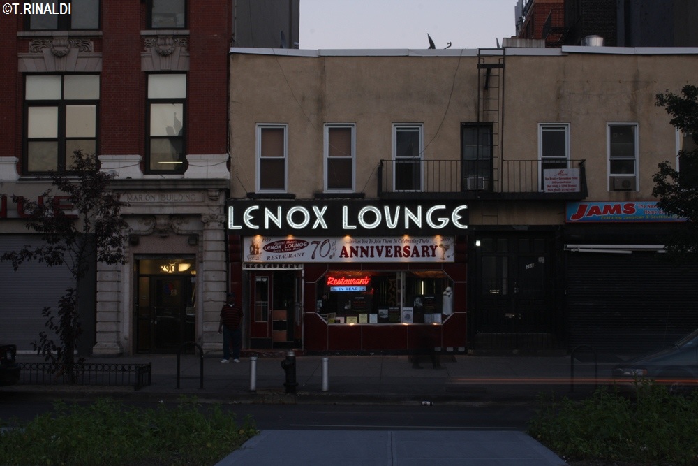 New York Neon: Lenox Lounge