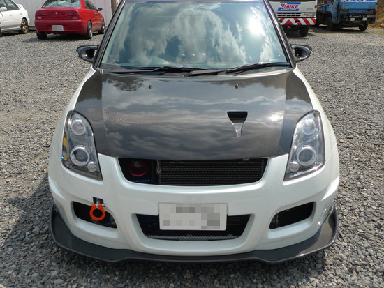 The story of Koh -Swift-: White color TM Square ZC31S