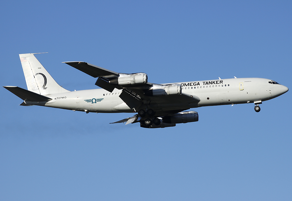 Perth Airport Spotter's Blog: Omega Tanker B707-368C N707MQ