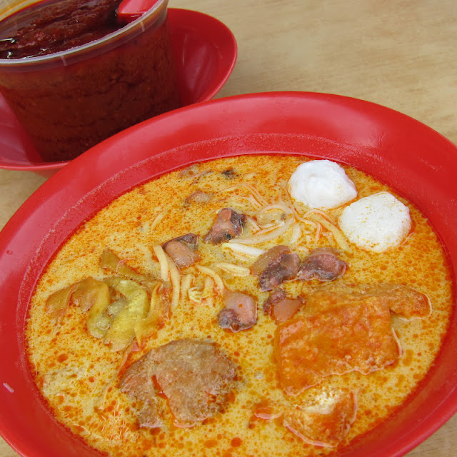 Foon Zhong (Foon Yew) Tuckshop Stulang Walk Curry Laksa Johor Bahru ...
