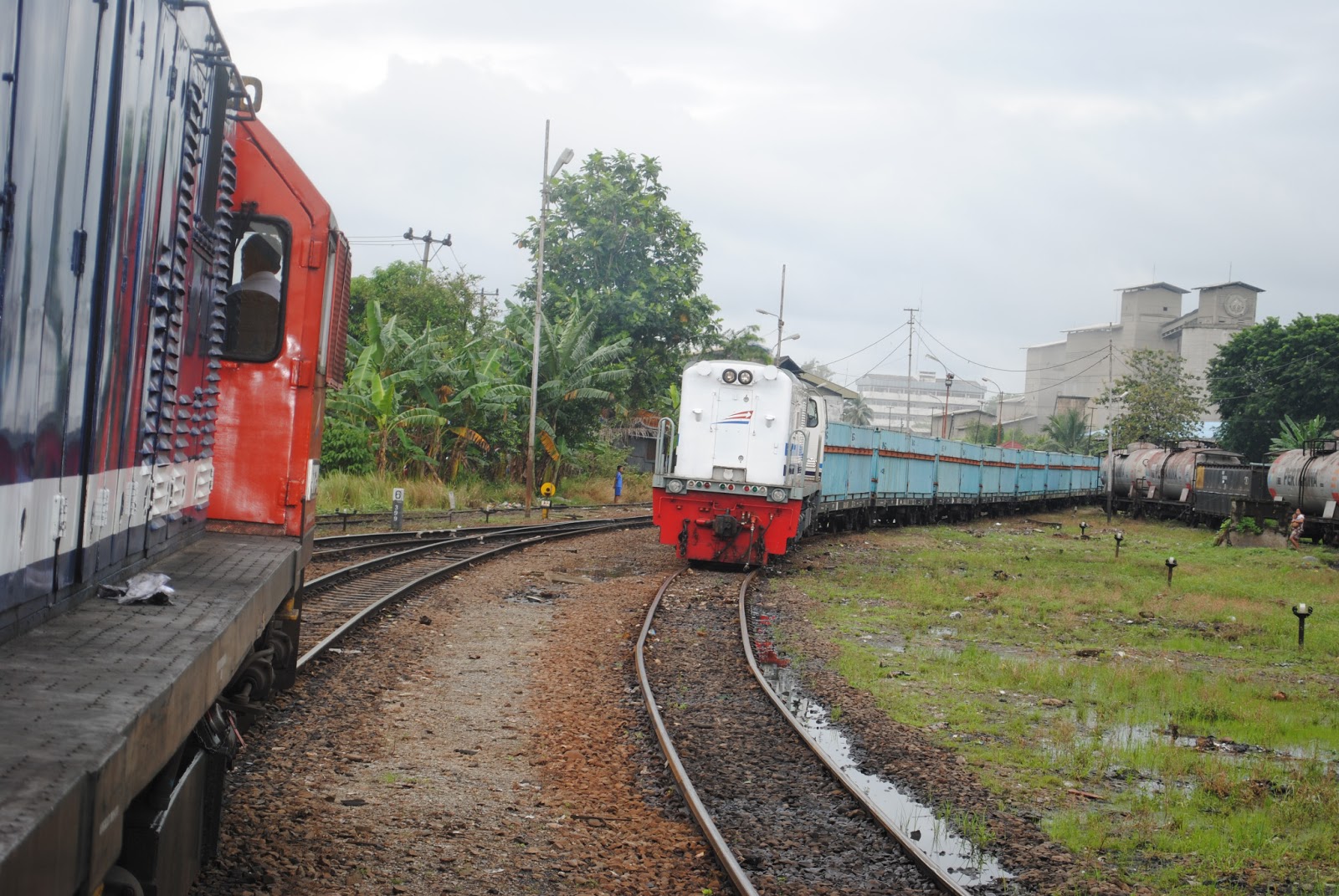 Blog Kesayangan Rini Nich..... ^_^: INDONESIAN TRAINSLOVERS (IT) DAOP 1 ...