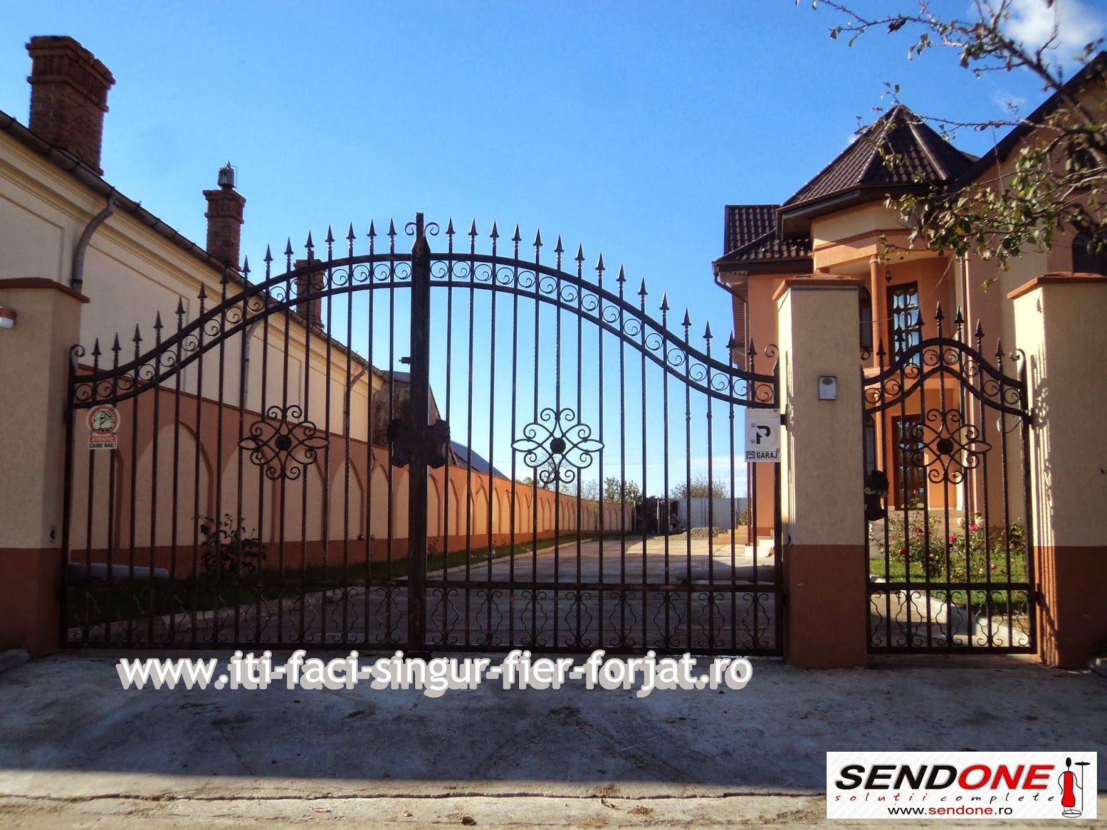 Ornamente fier forjat: Modele porti si garduri din fier forjat