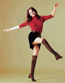 Slice of Cheesecake: Jacqueline Bisset, pictorial