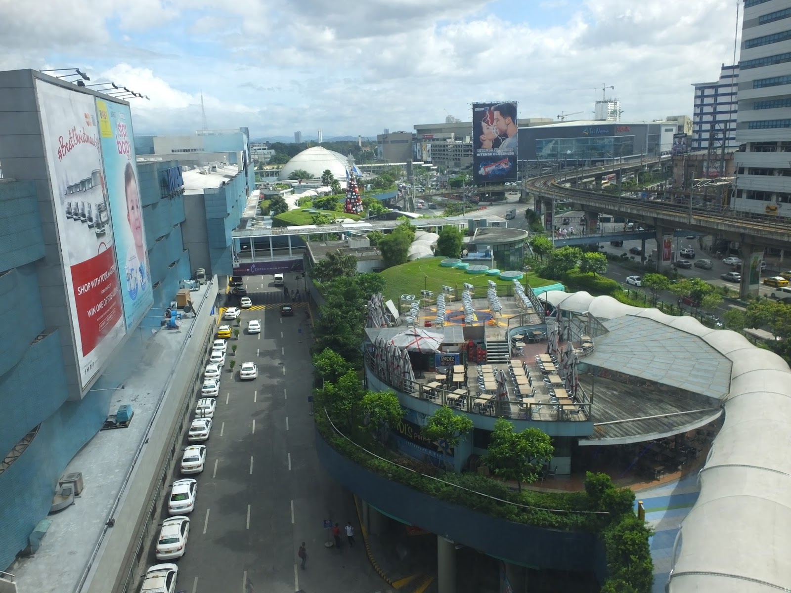 Me and My Fujifilm Cameras: Scenes from the 5th floor of SM North Annex