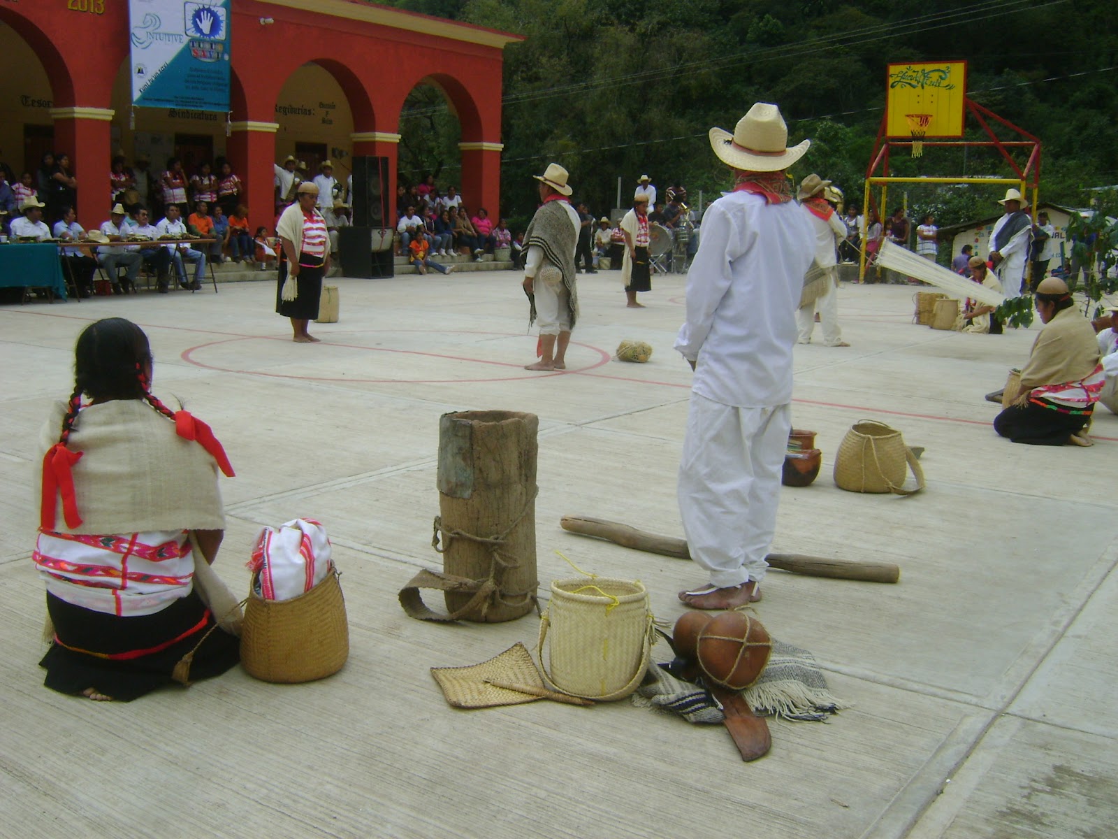 Corresponsales Indígenas: A través del baile, mantienen viva la cultura ...