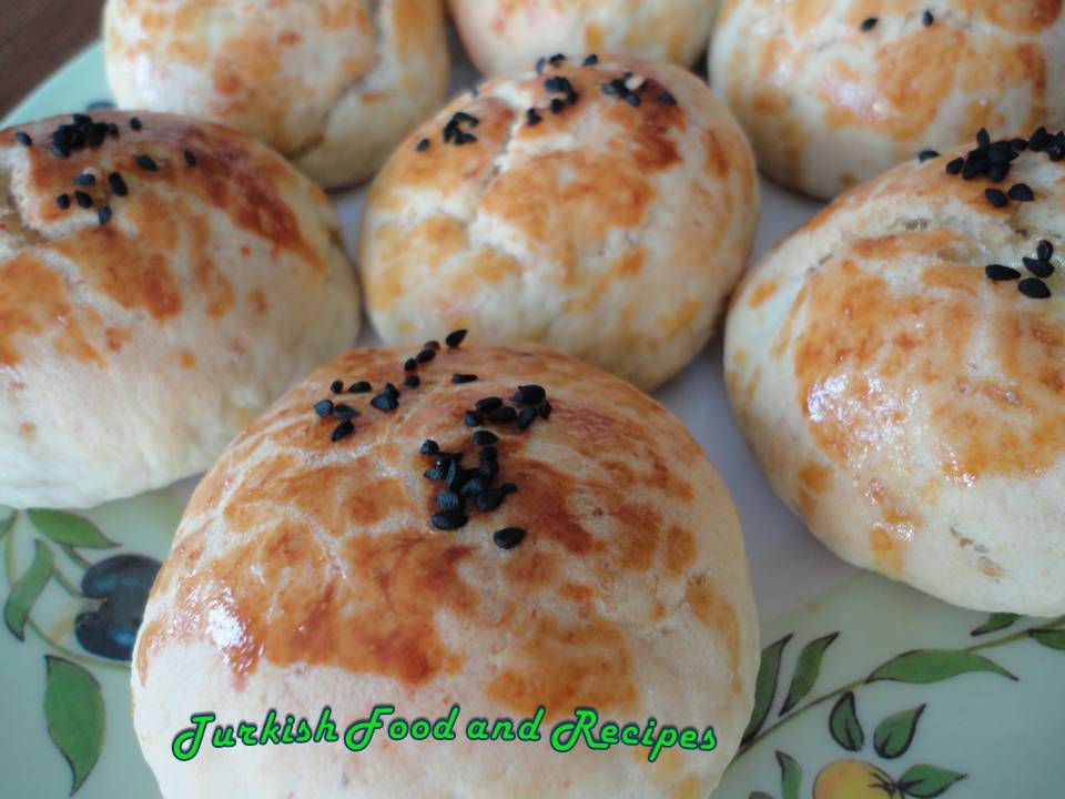 Turkish Food & Recipes: Soft Potato Pogaca (Patatesli Yumusacik Pogaca)