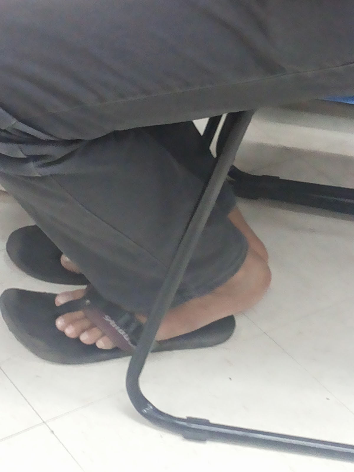 PINOY FOOT FETISH SHOP: Pinoy Male Feet