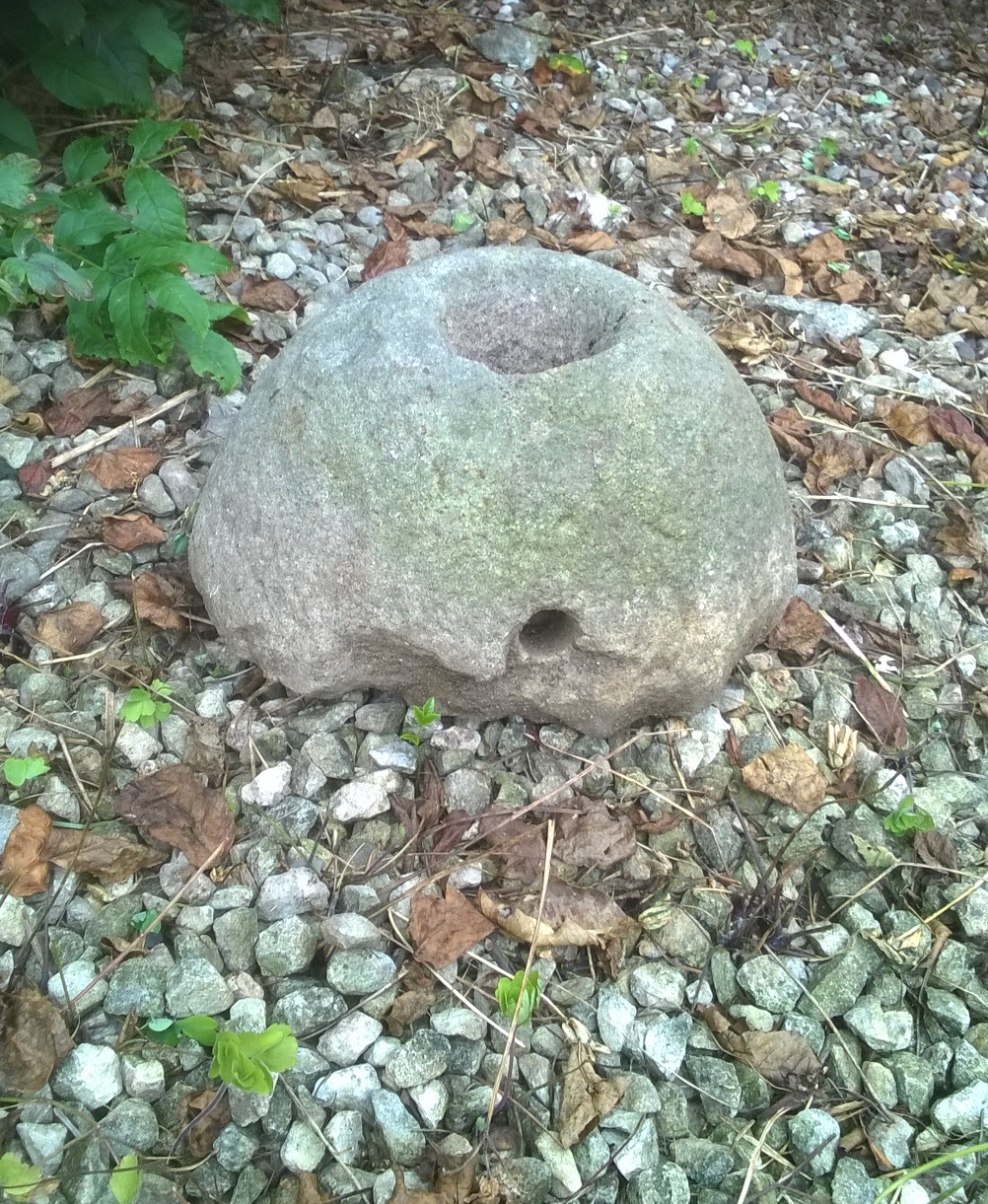 Mauseus: Iron Age or Roman beehive quern from the lower Wharfe valley