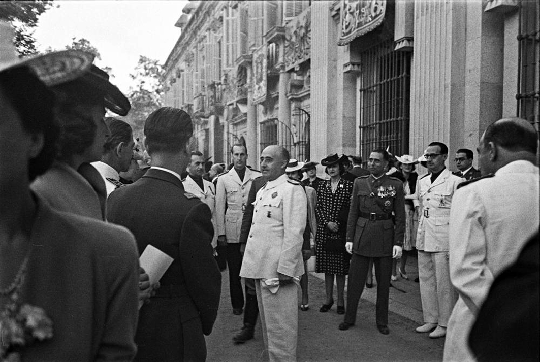 Arqueología de Imágenes: EL 18 DE JULIO