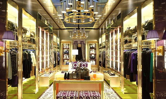 Chic and Elegant Retail Design