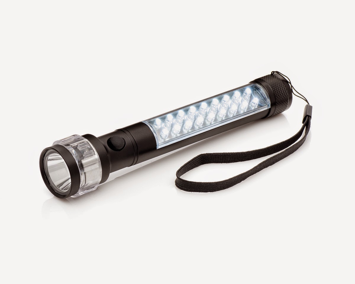 Butterfly Acres: 3-in-1 Cree LED Flashlight with Magnetized Base Review