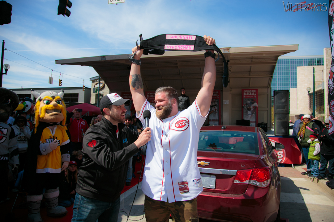 Photography from Nicholas Viltrakis: Cincinnati Strongman lifts Car 20 ...