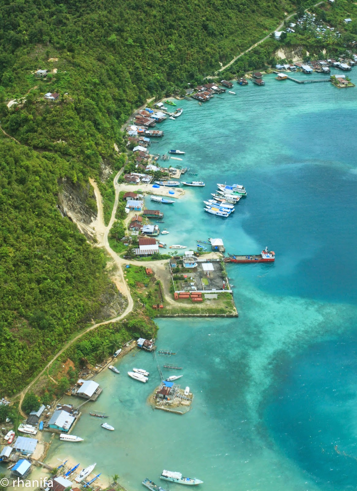 The Journey into Papua: Kota Serui; Di Lihat dari atas..