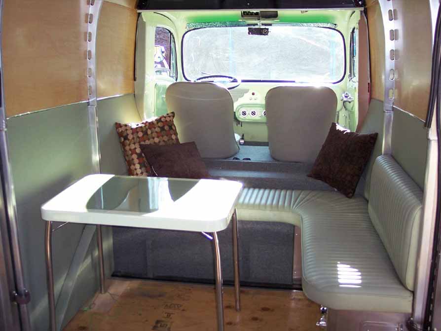 Le camping-car Passe partout: le Decoliner, le camping-car de Flash Gordon