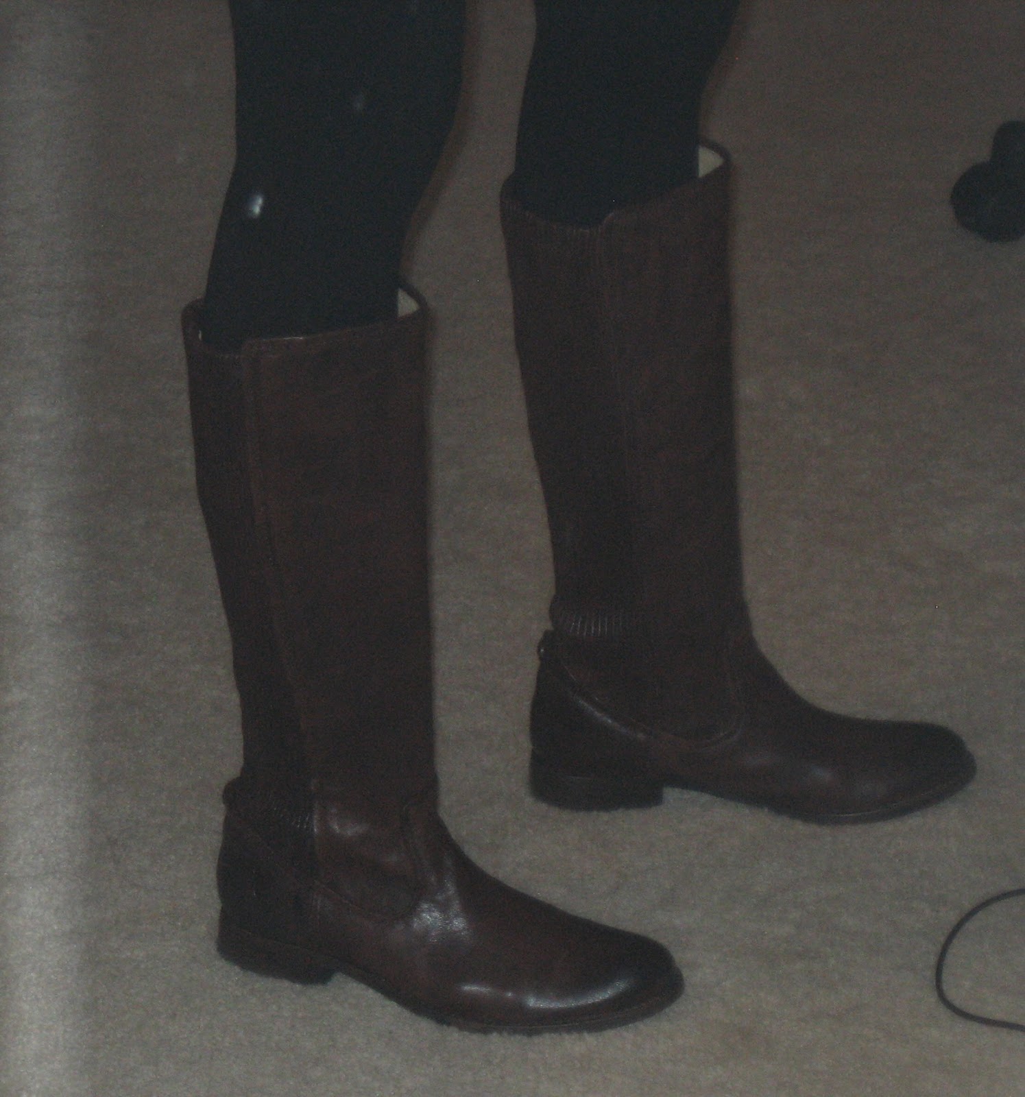 Little Contessa: Review: Frye Melissa Scrunch