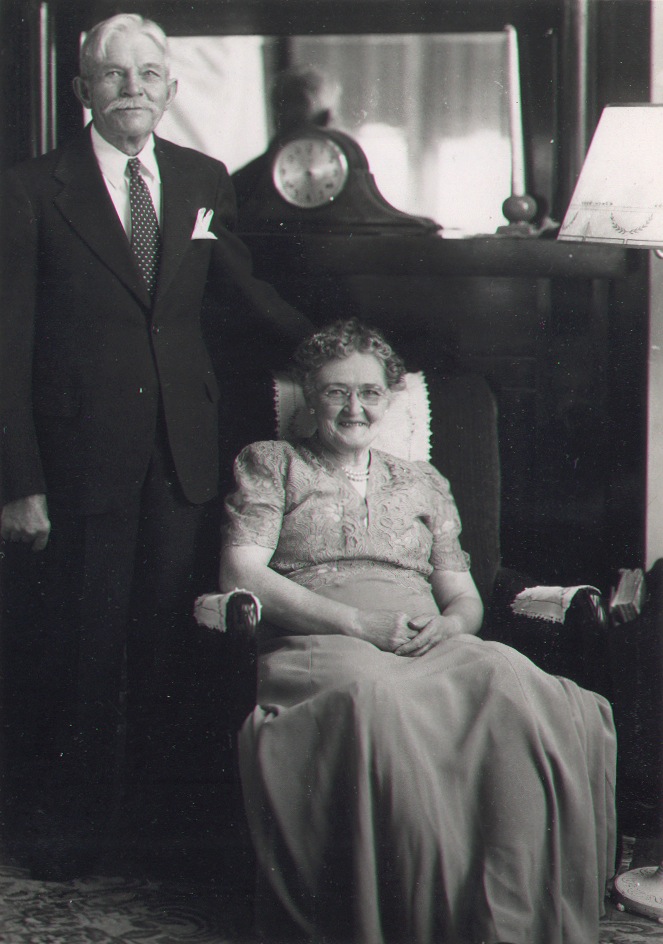 TheAncestorFiles: Some More Items from the Overson Photography Collection